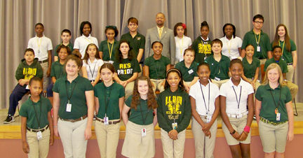 R.K. Smith celebrates top students, student | L'Observateur