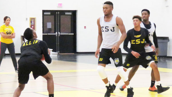 ESJH basketball team relying on youth - L'Observateur | L'Observateur