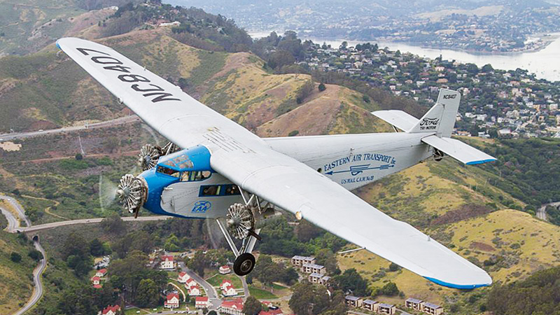 Take your ride on aviation legend ‘Tin Goose’ | L'Observateur