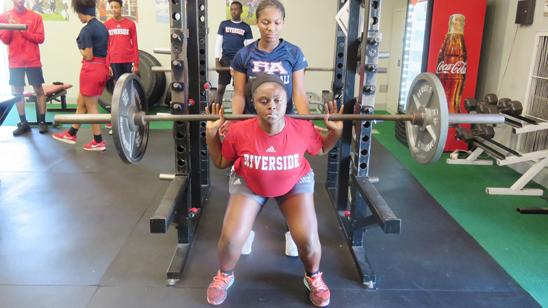 Lady Rebels breaking in new squad | L'Observateur