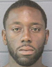 Watch: Two convicted felons arrested after pursuit | L'Observateur