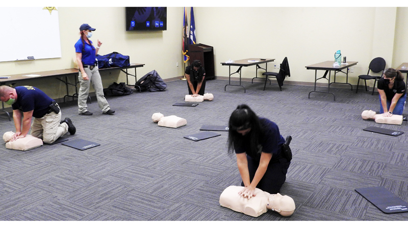Officers undergo CPR & Stop the Bleed training - L'Observateur | L ...