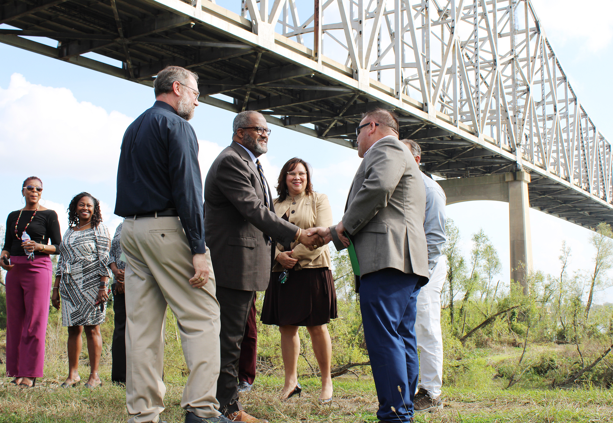 $30M Veterans Memorial Bridge project will include repainting & repairs ...