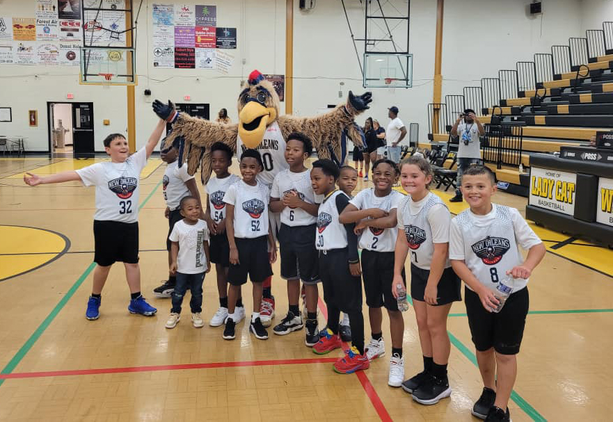 Pierre the Pelican makes special appearance in St. John | L'Observateur