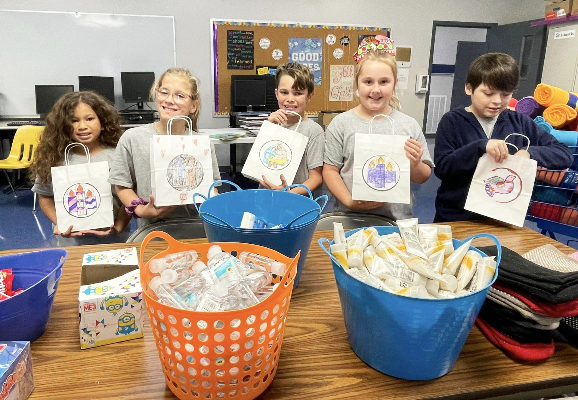 SJA students use the holiday season to give back - L'Observateur | L ...