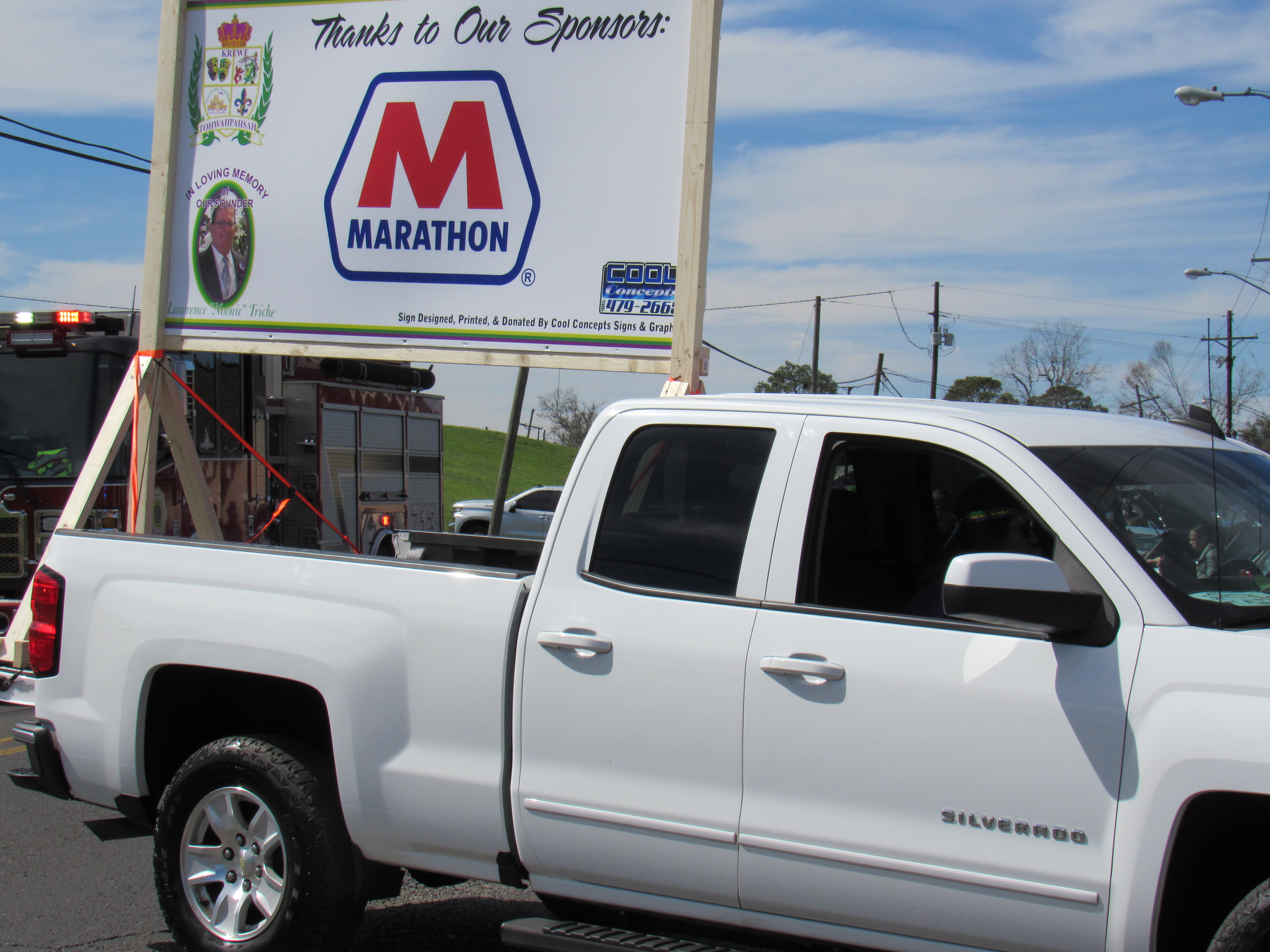 Marathon responding to naphta release & fire at storage tank | L ...