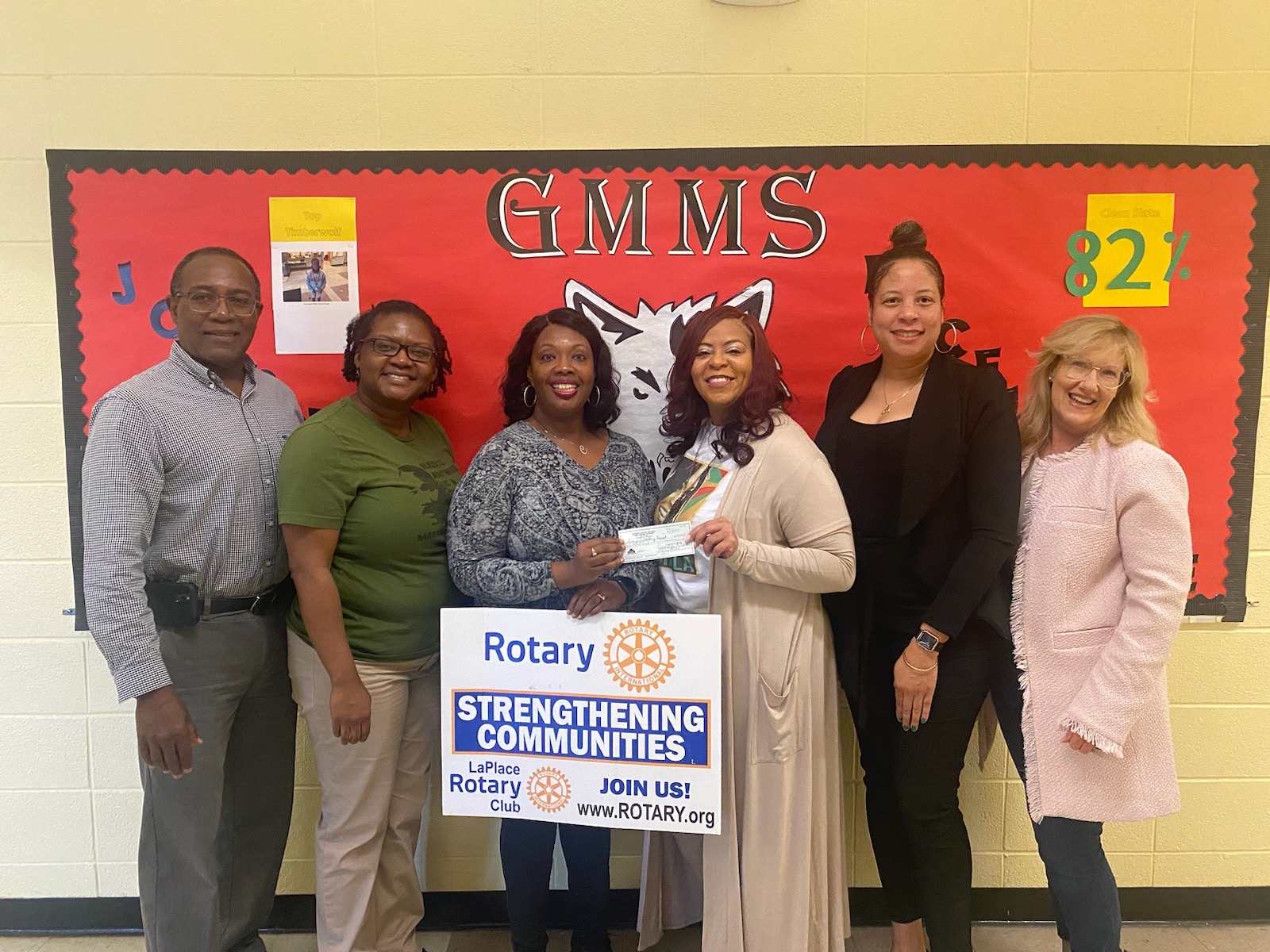 Rotary Club presents check to Garyville Magnet | L'Observateur
