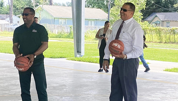 Improved Ezekiel Jackson Park includes new airnasium | L'Observateur